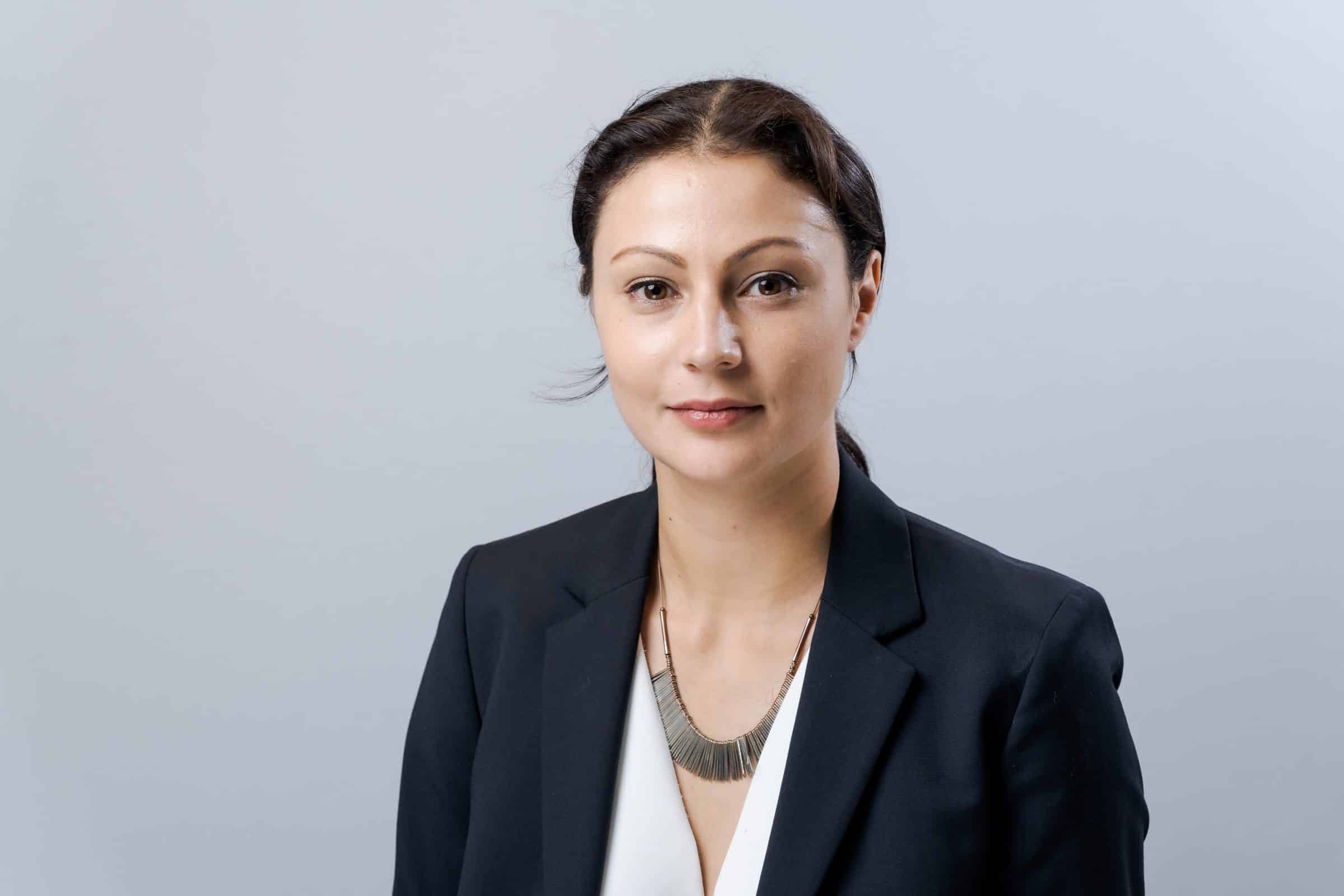 Lara Tabet - C. Lewis & Company